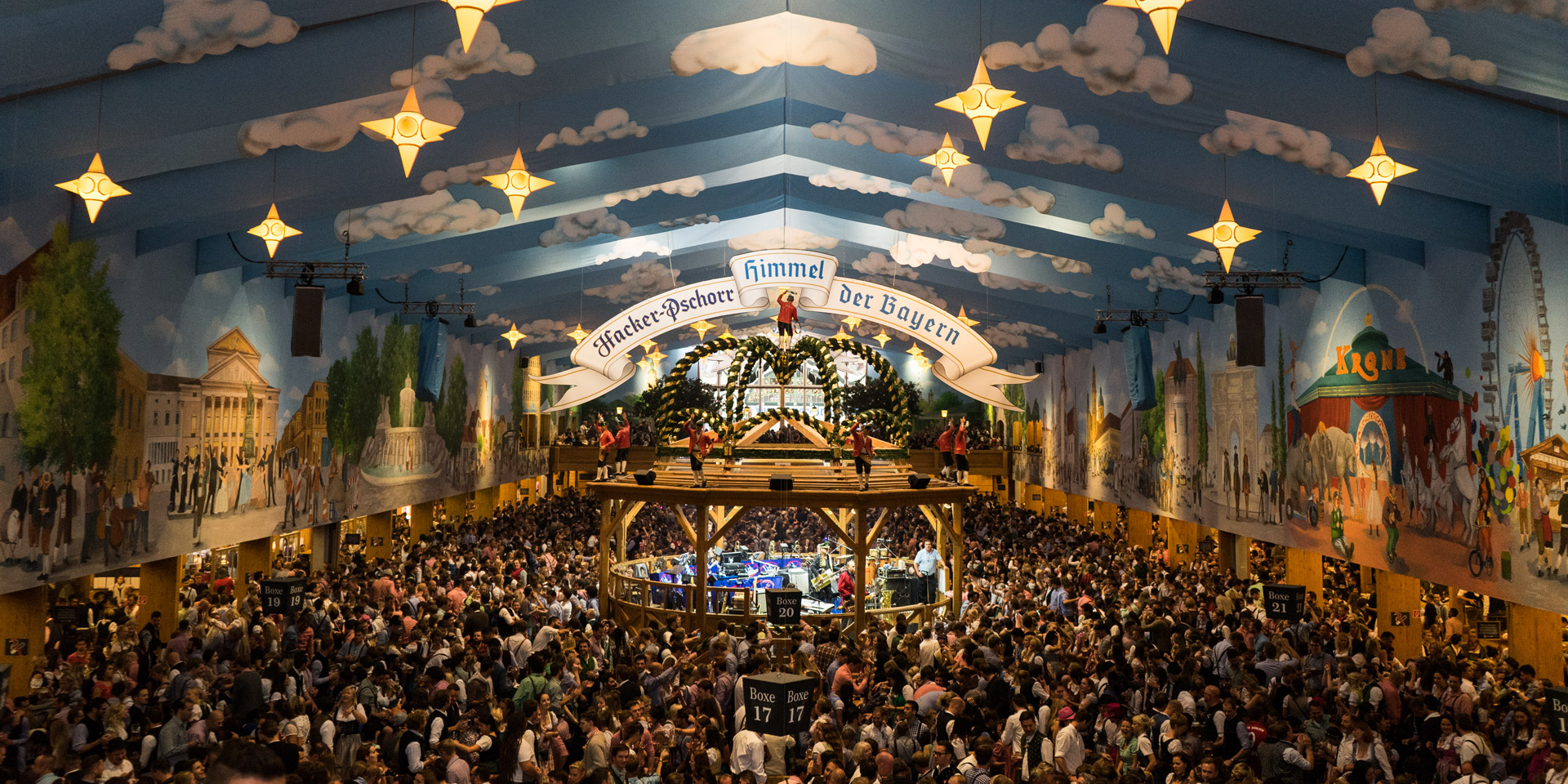 Free reservations for Hackerzelt at Oktoberfest 2017