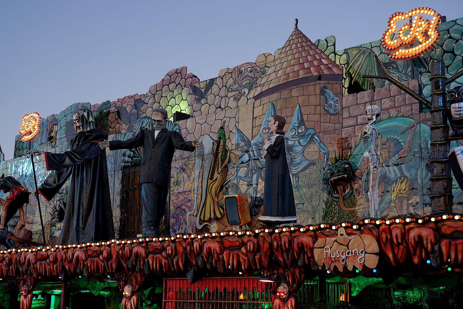 Geisterbahn - The Historic Ghost Train at the Oktoberfest